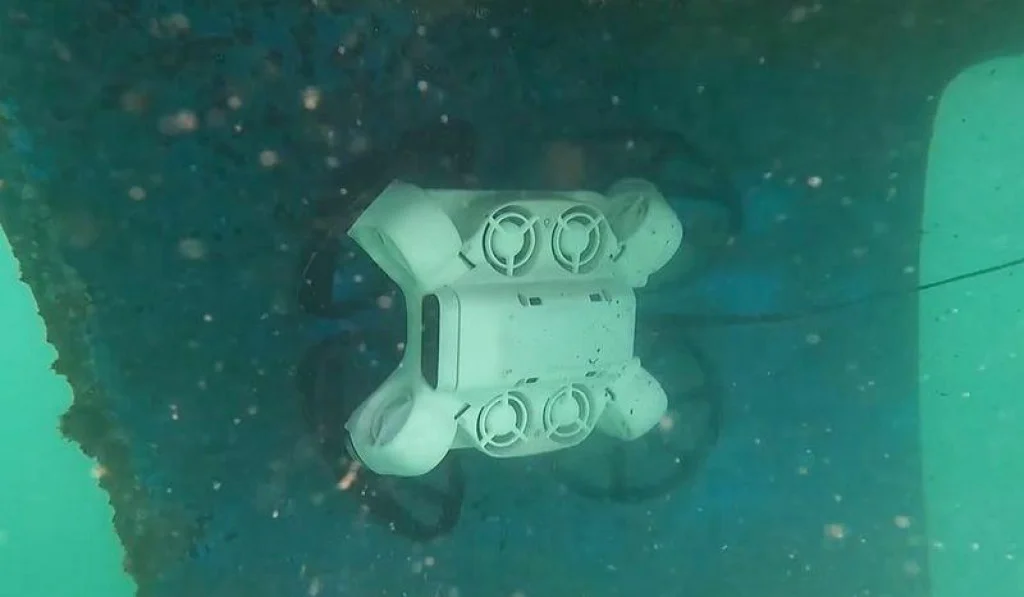 Hullbot: Robot za pregled i čišćenje brodskog trupa - Pomorac