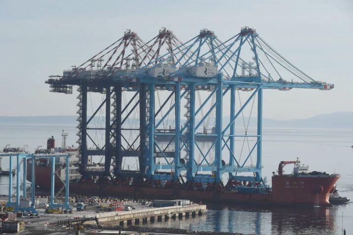 Rijeka Gateway: Prve Dvije Dizalice Stigle na Zagrebačku Obalu - Pomorac